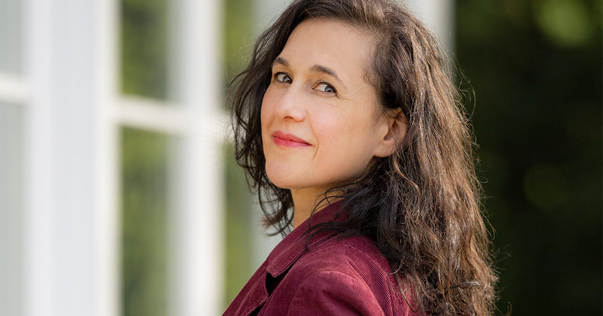 Eva Maria Neubauer - Actress, Singer, Songwriter